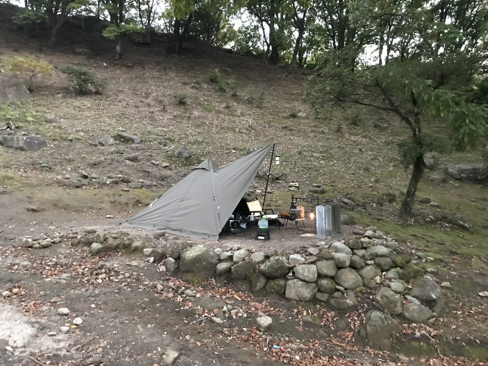 【愛用5年】おやじがバンドック・ソロティピー1TCを手放せない理由｜本音レビューと二股化の極意 | よかろーキャンプ